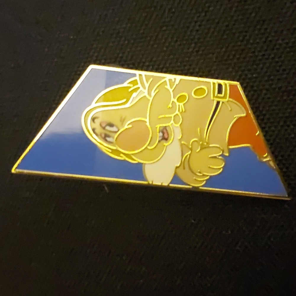 Disney Seven Dwarfs Pin - Gem